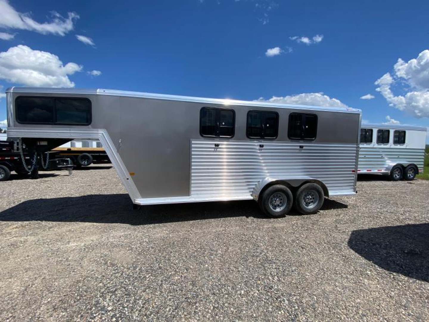 New 2023 Frontier Trailers GN 3H SLANT Horse Trailer