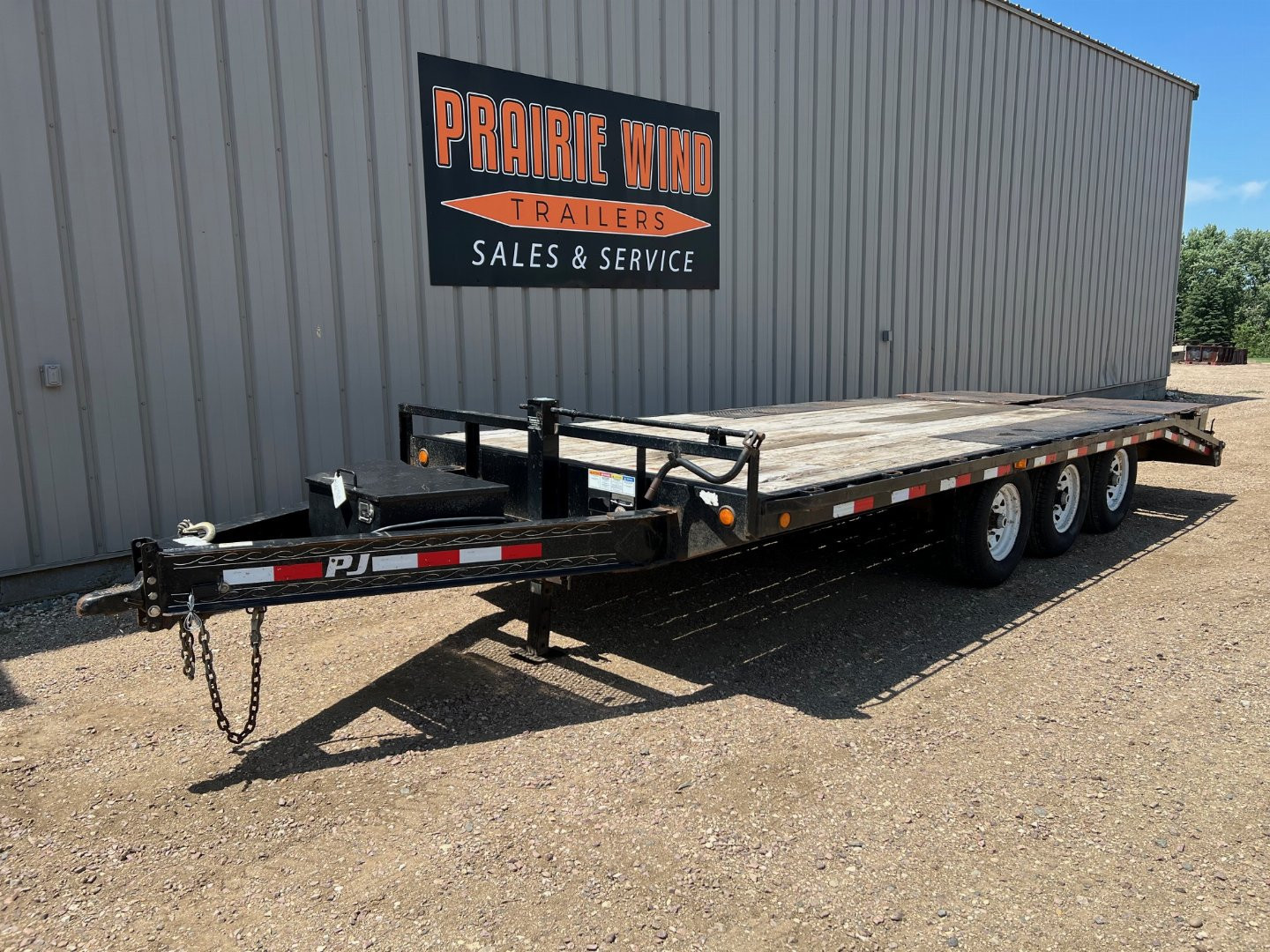 Used 2019 PJ TRAILERS 20' F8 Deckover Triple Axle Equipment Trailer for ...