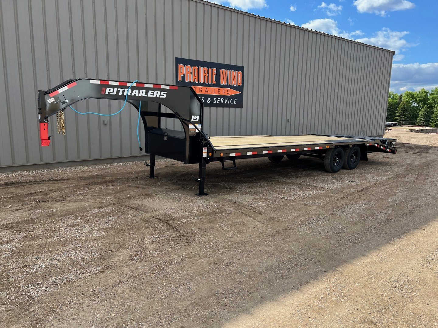 New 2026 PJ Trailers 26 Low Profile LS Gooseneck Trailer