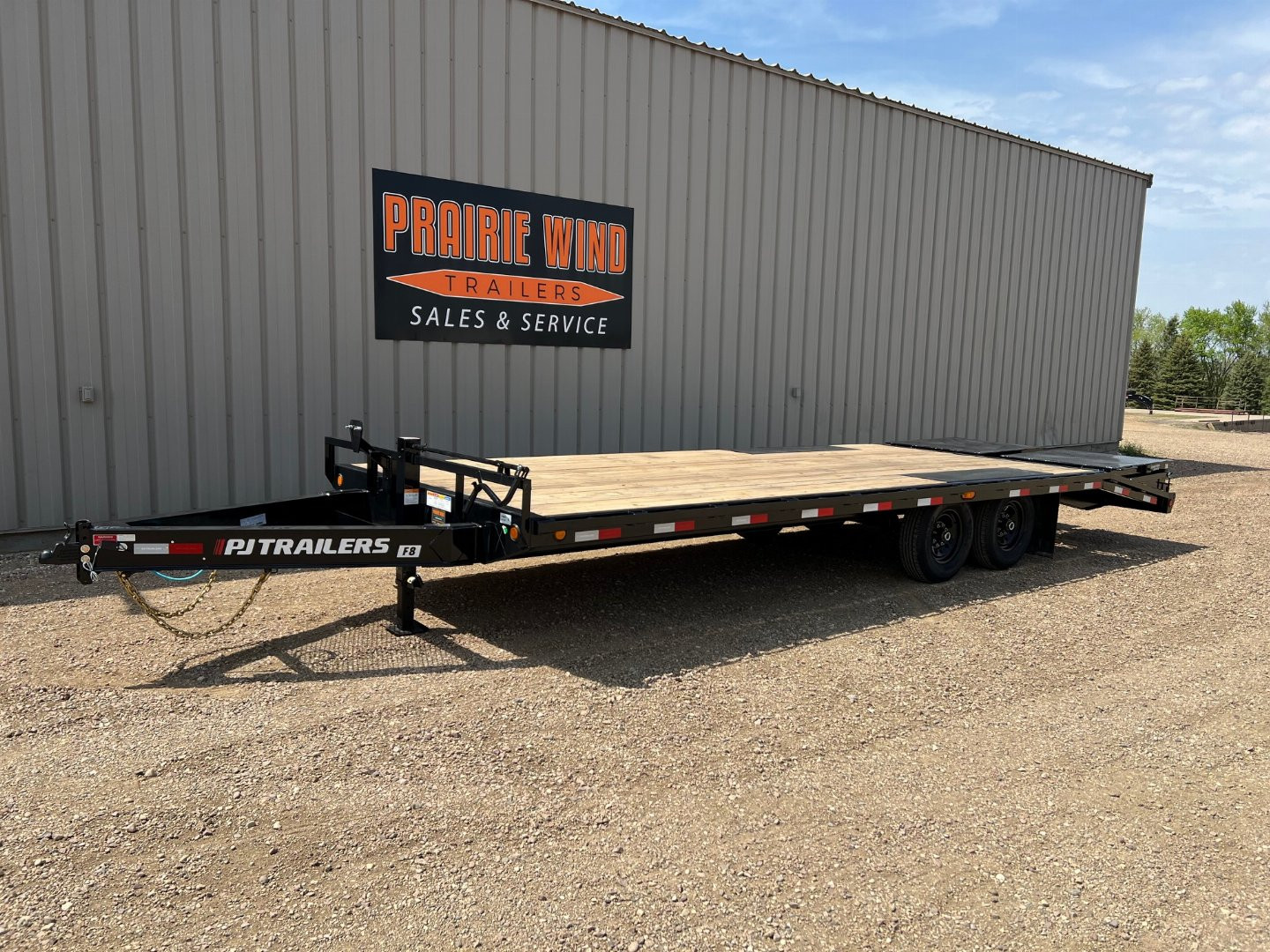New 2025 PJ Trailers 24 Low Profile F8 Deckover Trailer