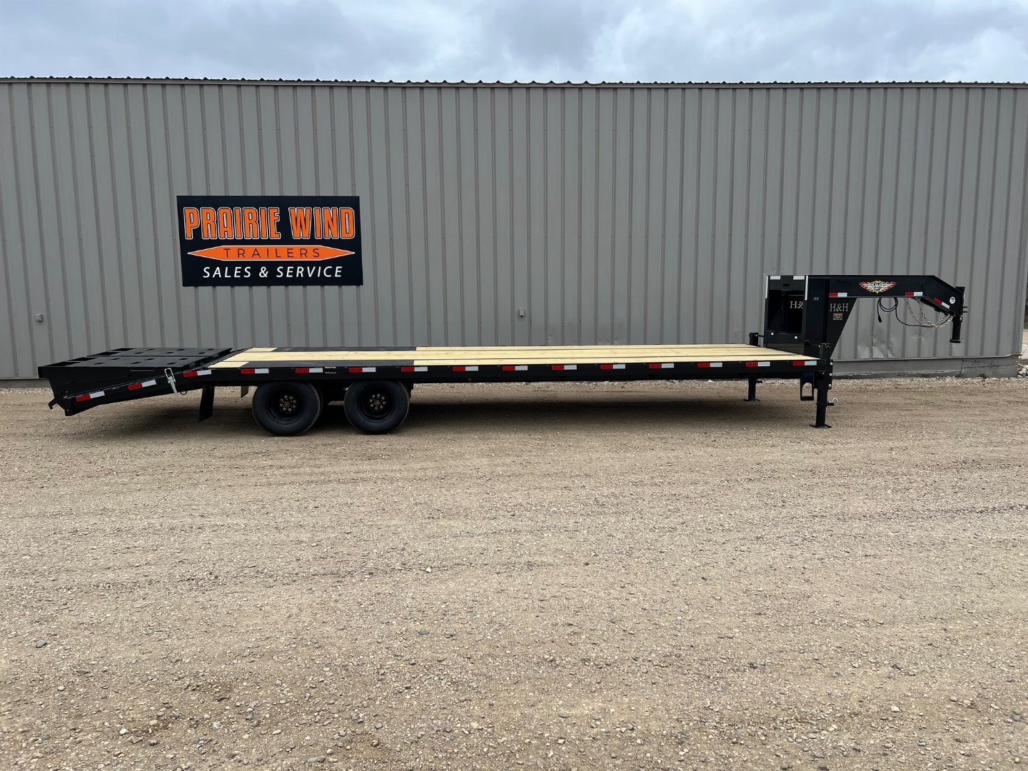 New 2025 H&H Trailers 30' Tandem Dual Gooseneck Flatbed Trailer