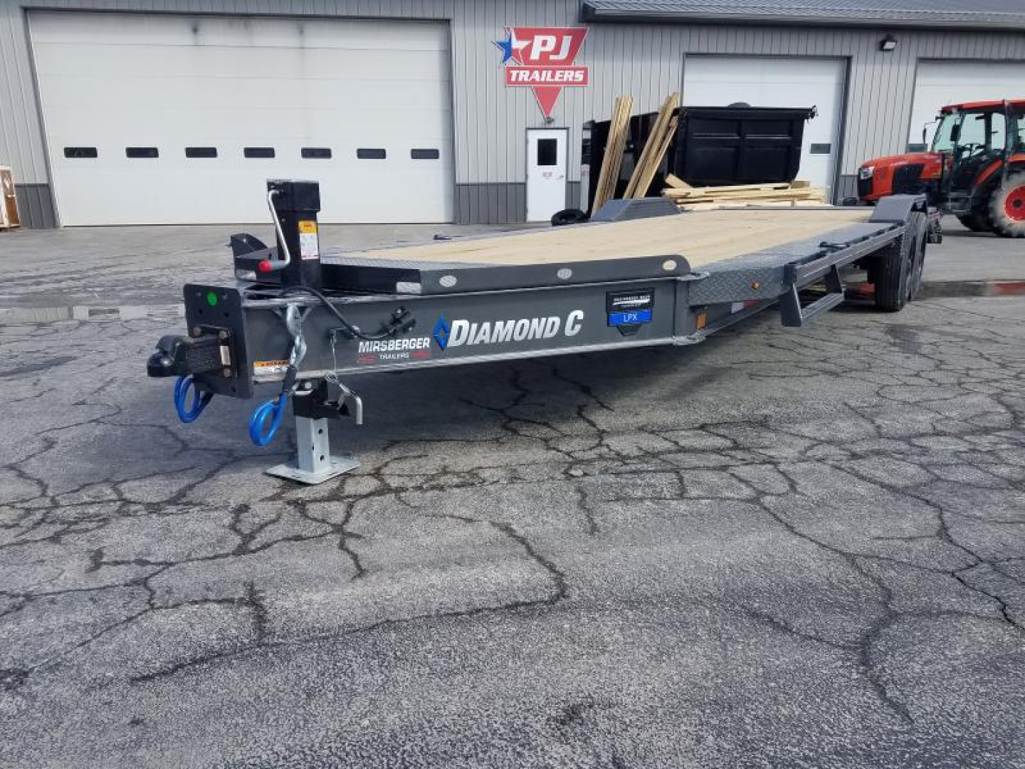 New 2025 Diamond C Trailers LPX210 26X82 for sale in Hilbert, WI