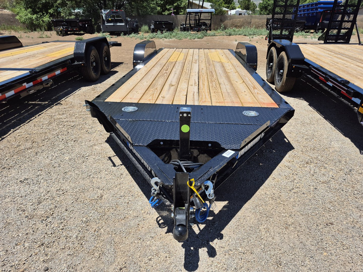 New 2025 Diamond C Tandem Axle Single Car Hauler/9,890 GVWR/83"x20' for ...