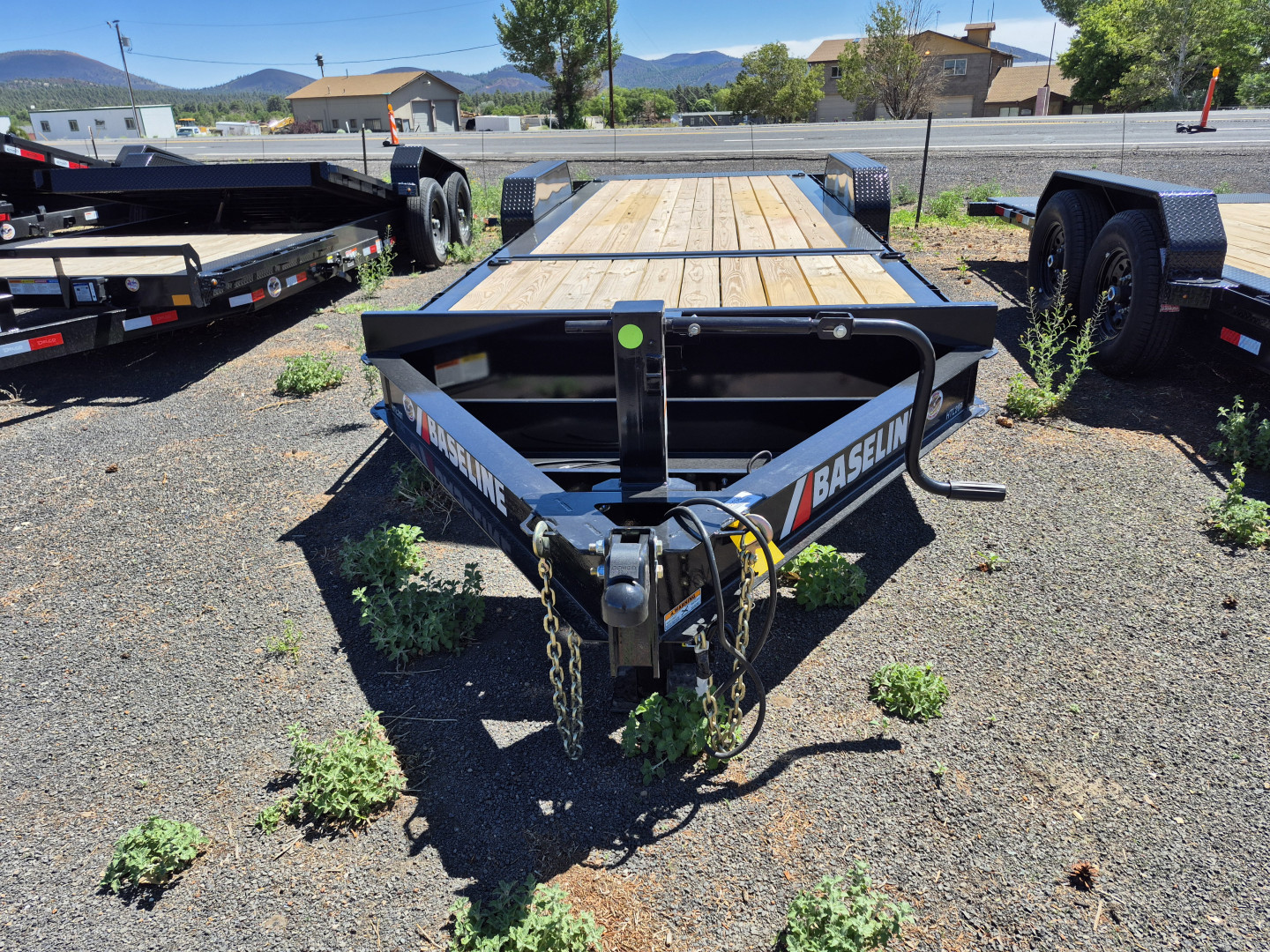 New 2025 Diamond C Baseline Tandem Axle Split Tilt/14,000 GVWR/82'X22'