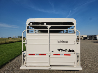 New 2026 Swift Built Trailers 20' STOCK