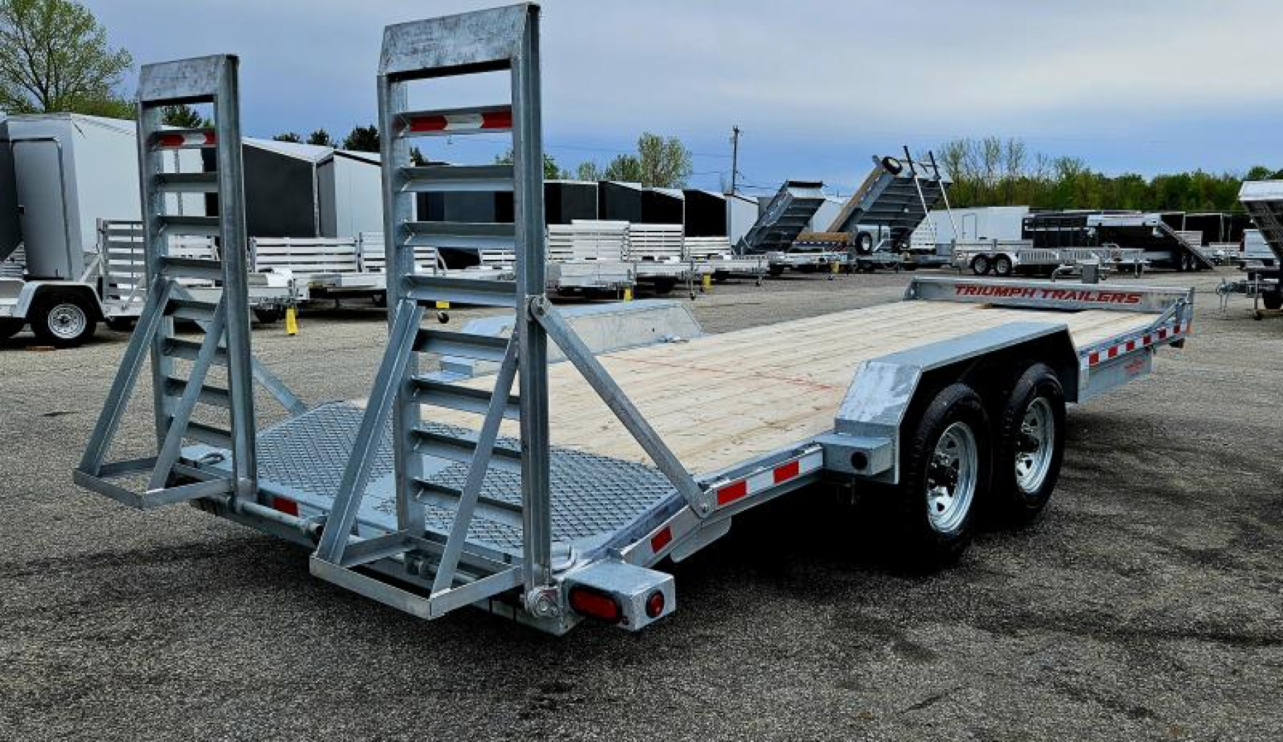 New 82X18+2 GALVANIZED EQUIPMENT TRAILER 7K AXLES for sale in Sanford, MI