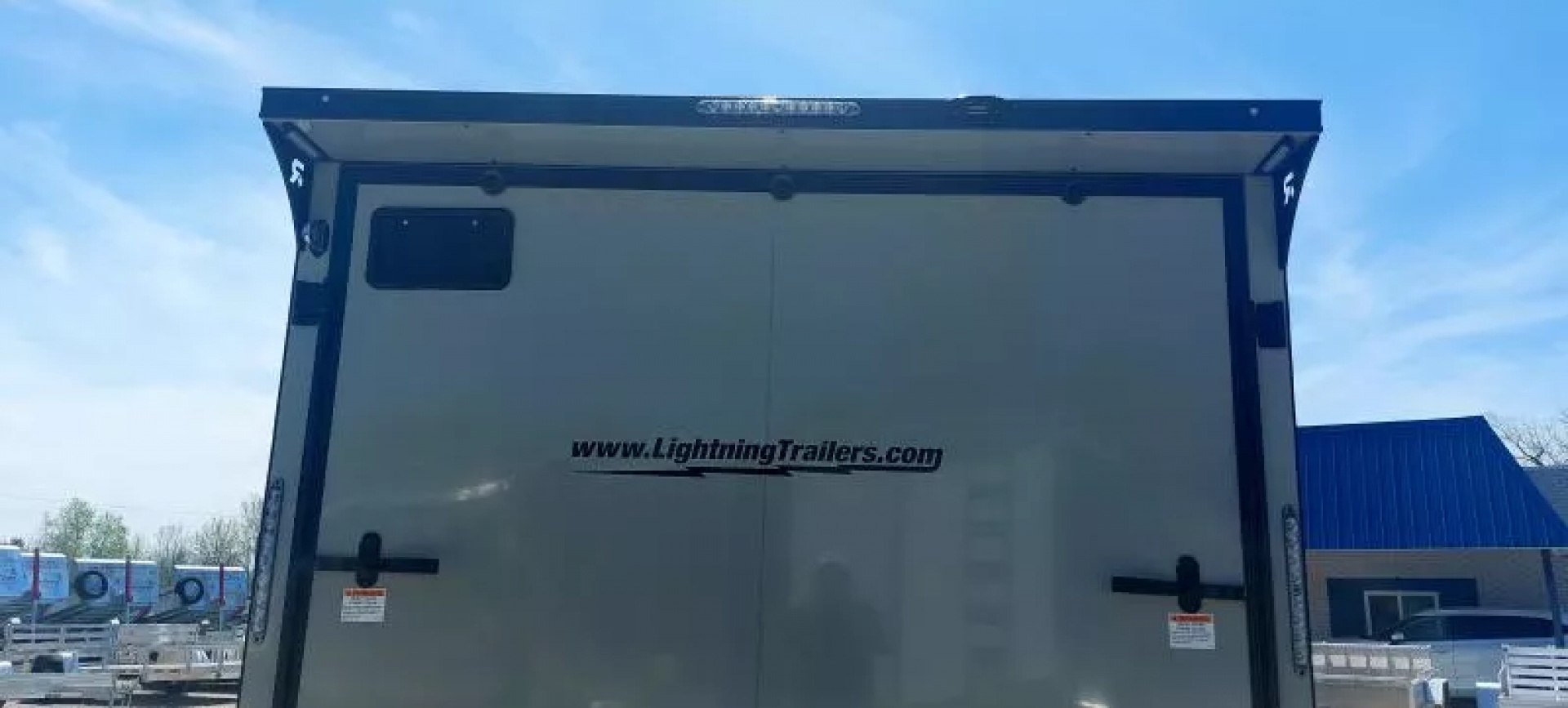 New 8 X 24 CAR HAULER ENCLOSED 24' BOX + 2 ' V-NOSE ALL ALUMINUM BY ...
