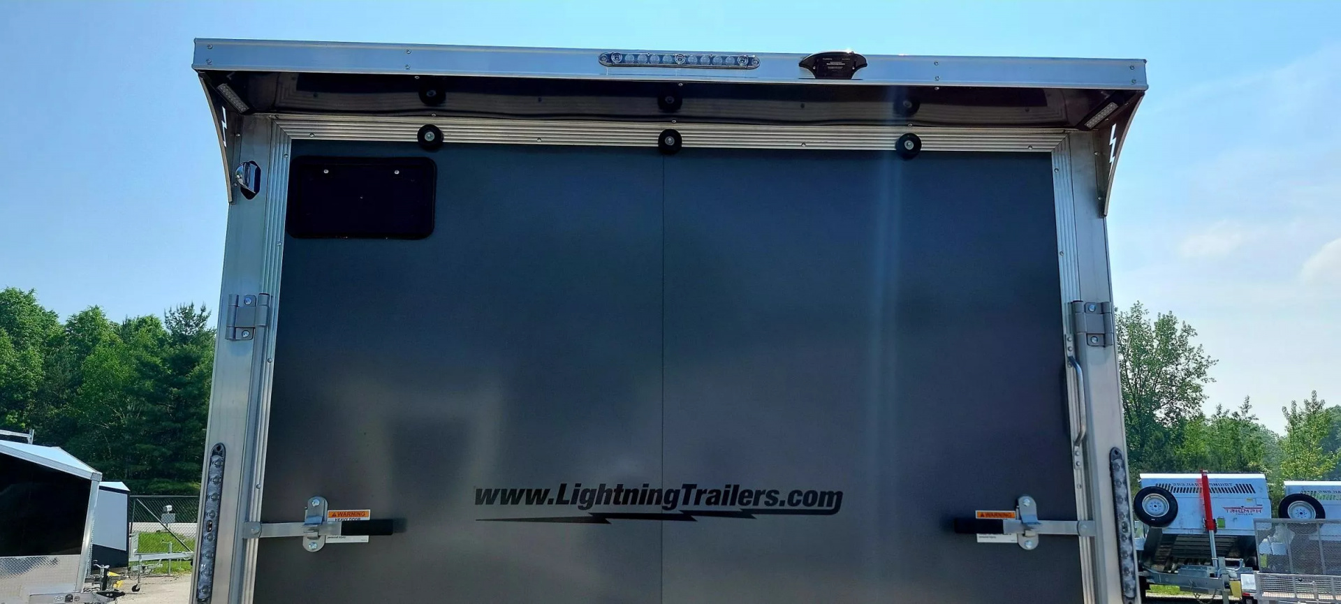 New 7.5 X 20 CARGO ENCLOSED LIGHTNING POLYCOR EXTERIOR 5200# AXLES 2025 ...