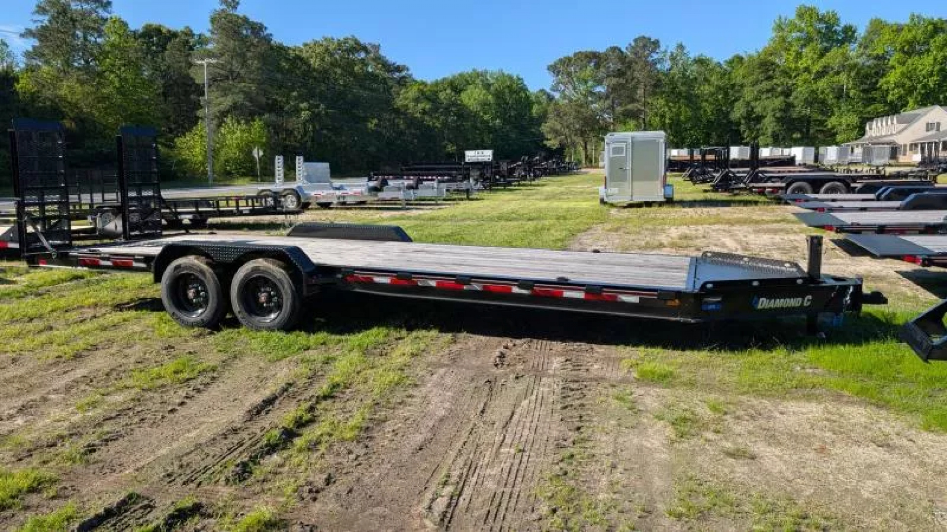 New 2025 Diamond C Trailers LPX 24' 208 DOVE EX WIDE RPS Equipment ...