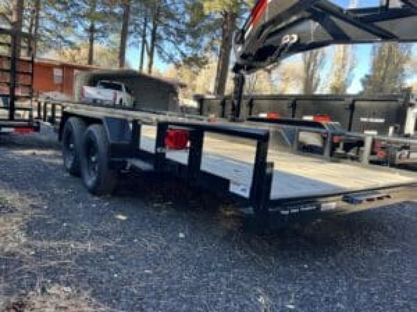New 2025 Top Hat Trailers 83X18 Pipe Rail Flatbed Utility with Ramp ...