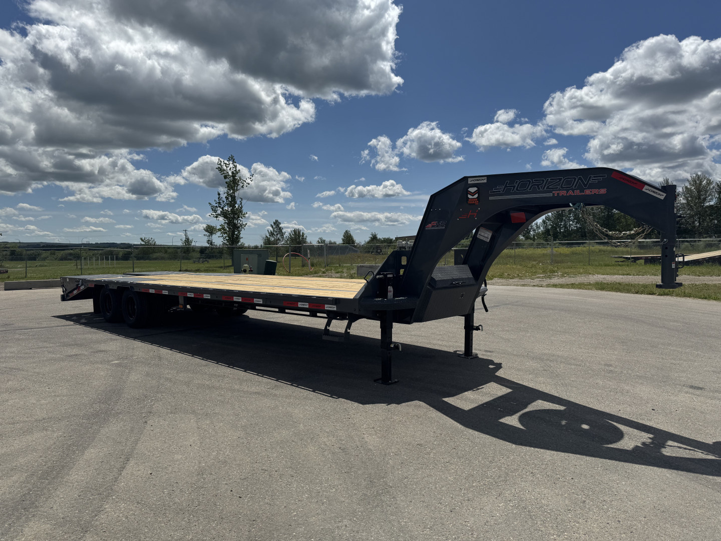Home - Recon Trailer in Lacombe, Alberta