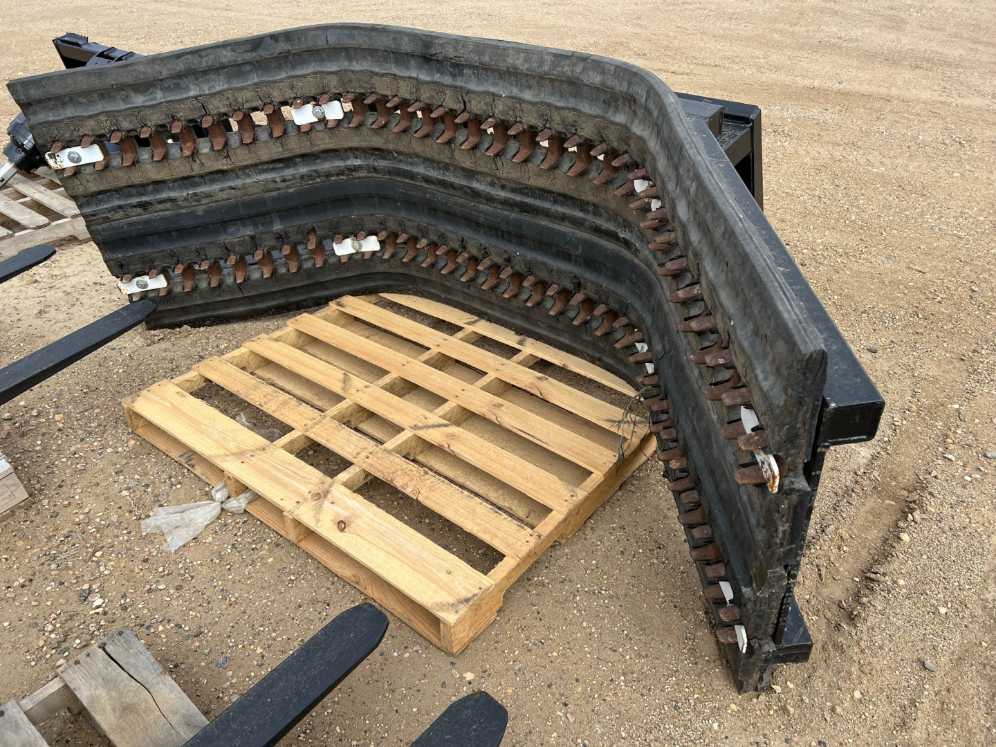 Used 2022 Midwest Metals 84" Skid Steer Rubber Snow Pusher Attachment ...