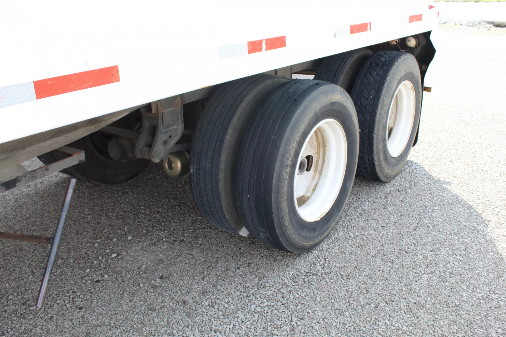 Used 2004 Hopper Bottom Trailer for sale in Russellville, KY