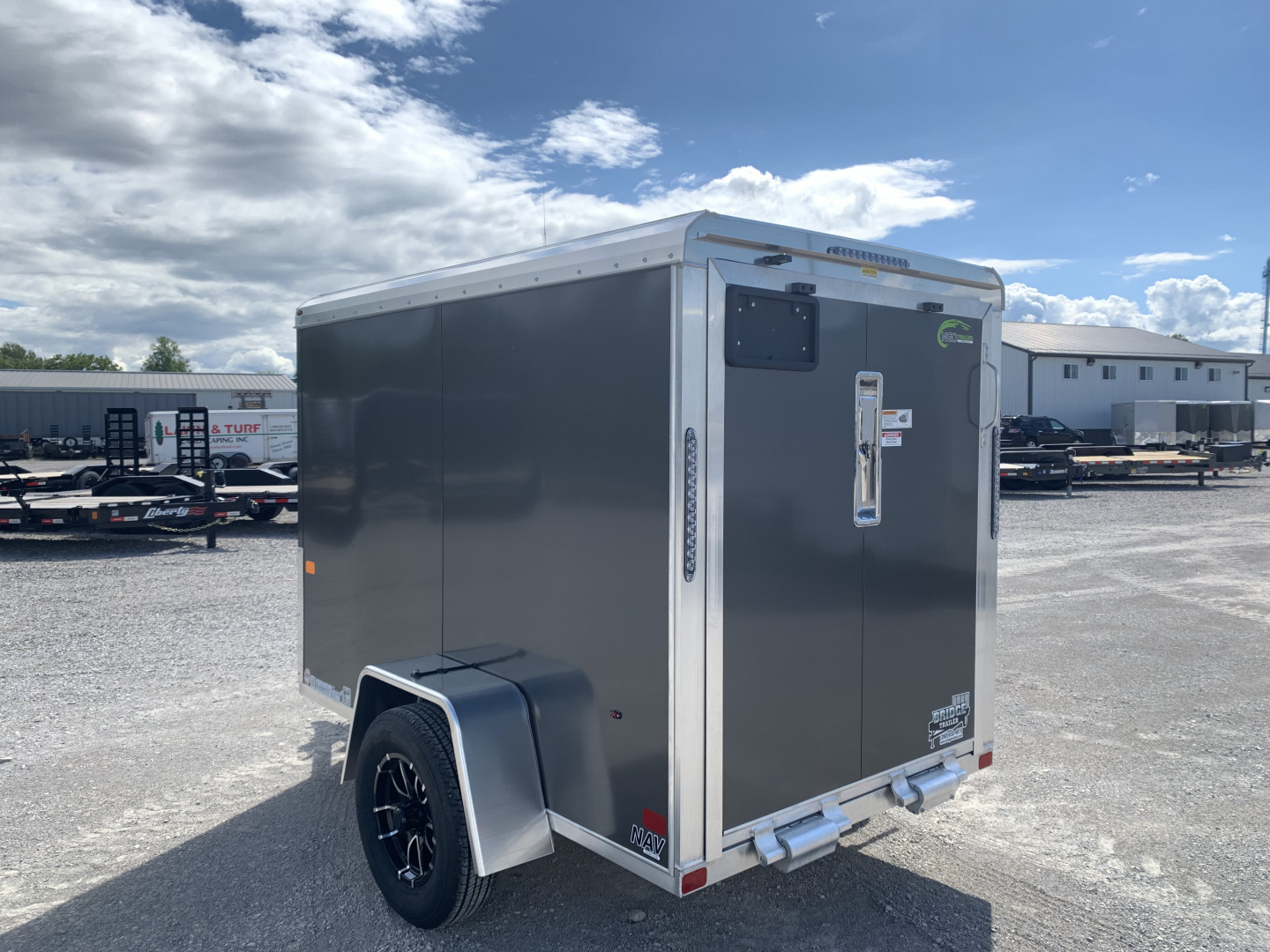 New 2026 NEO TRAILERS NAV85R6 (5' X 8') 2.5K V-Nose Cargo / Enclosed ...