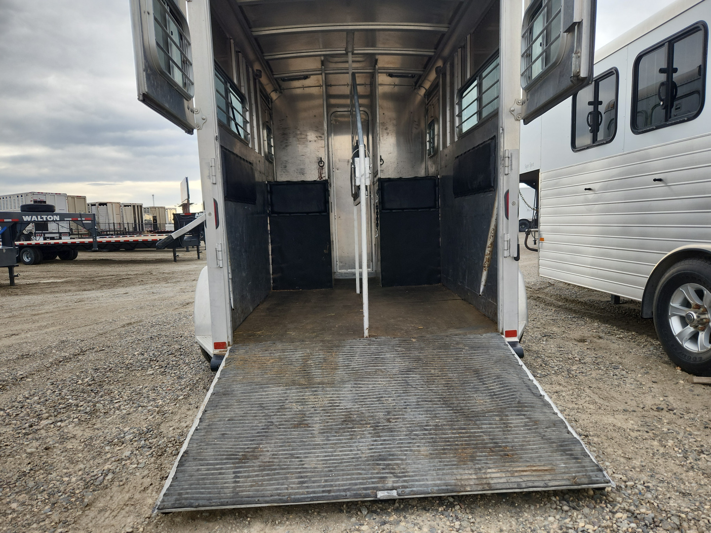 Used 1996 Featherlite Trailers 2H STRAIGHT Stock / Stock Combo Trailer ...