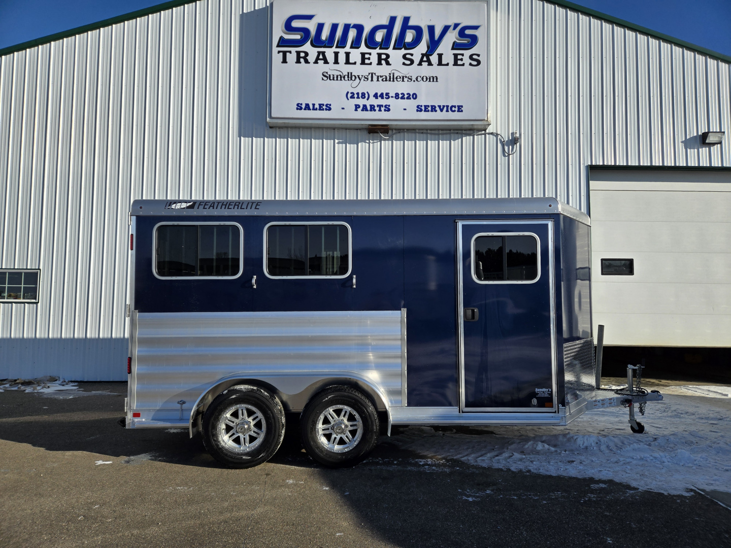 New 2026 Indigo Blue Featherlite Trailers 2H 9400 Horse Trailer for ...